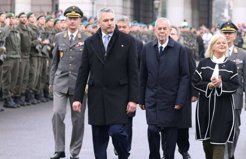 Austria Celebrates its Nationalfeiertag / National Day - RAZ TV